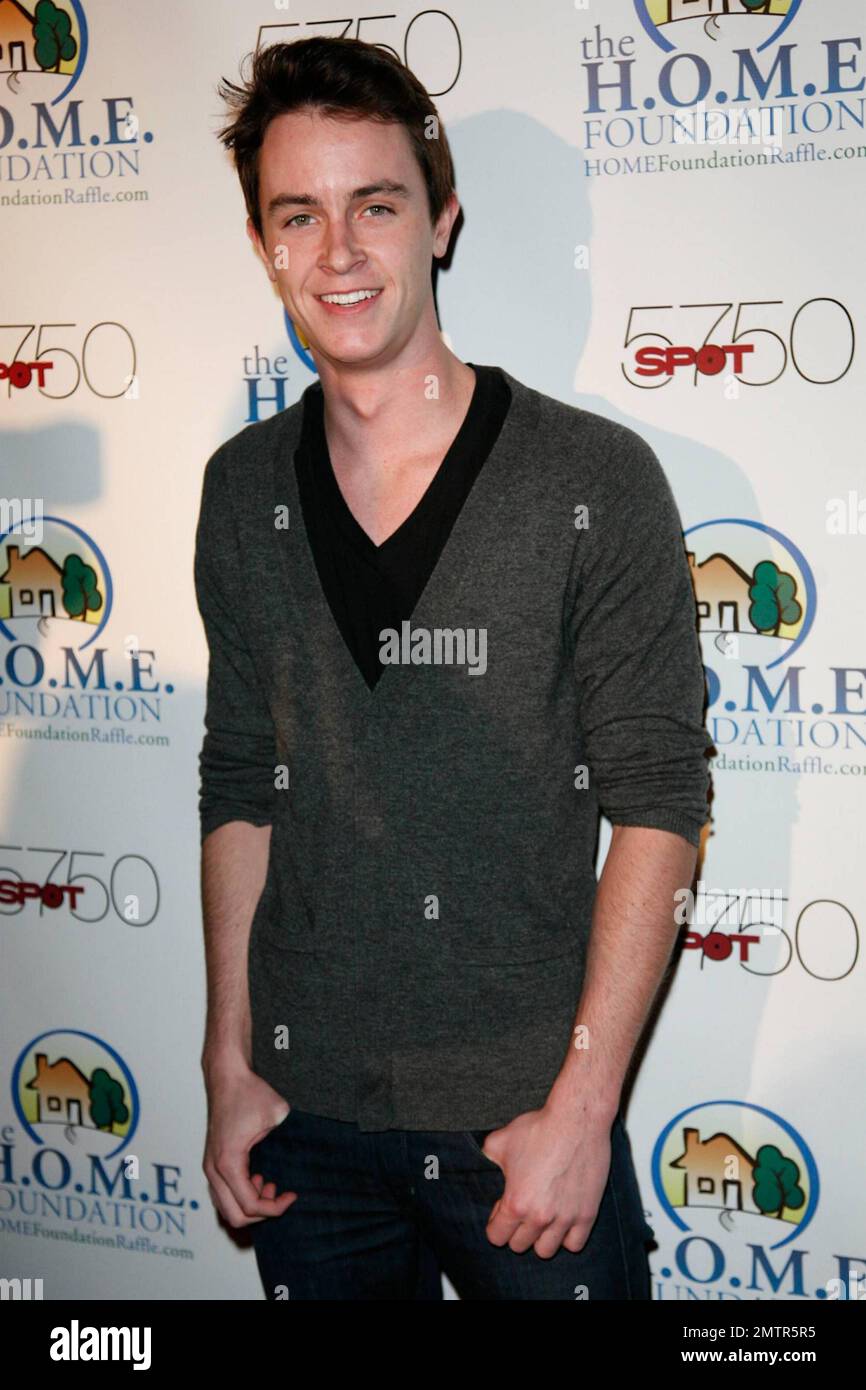 Dan Benson arrives at H.O.M.E. Foundation's STIKS Celebrity Video Game ...