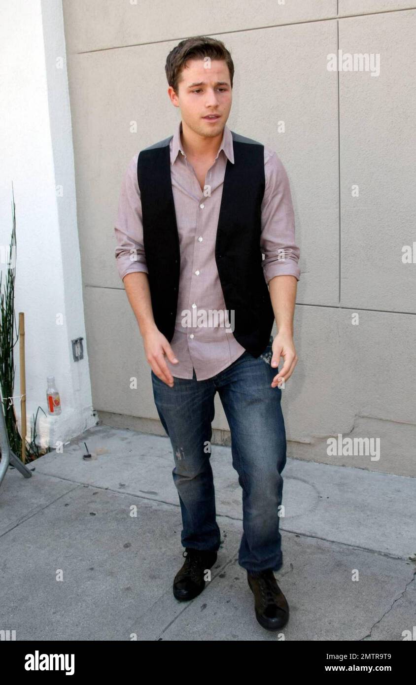 "Desperate Housewives" star Shawn Pyfrom attends the 7th Annual Stuart ...