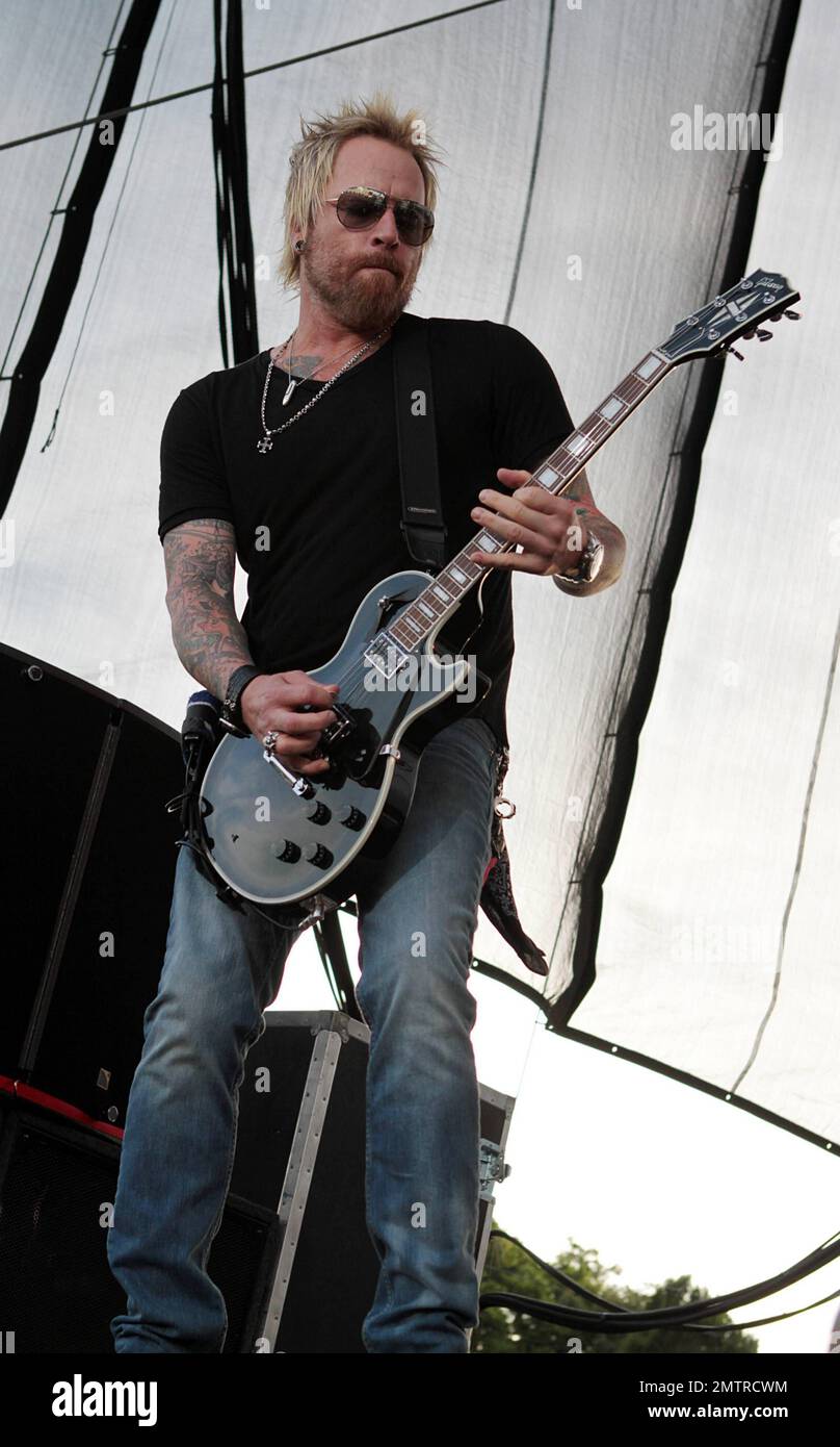 Jeremy Popoff of 'Lit' performs in concert as part of the Summerland ...