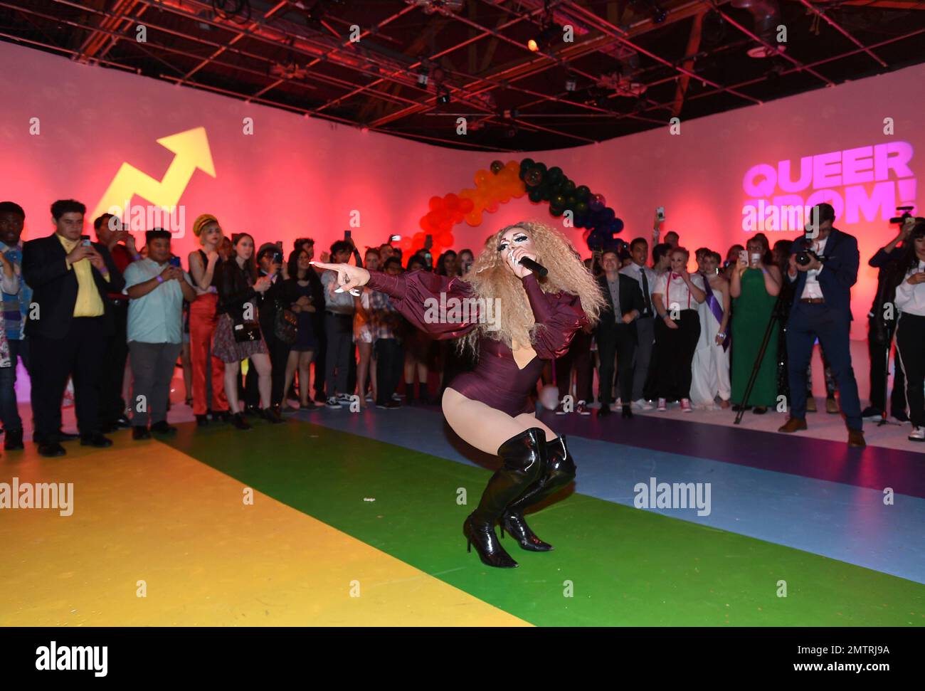 Jazmyn Simone performs at BuzzFeed's Inaugural Queer Prom at Siren ...
