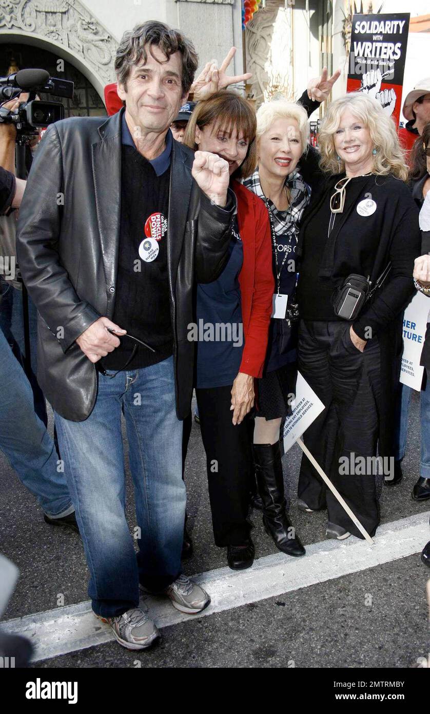 The Teamsters, SAG and other unions showed their solidarity with the ...