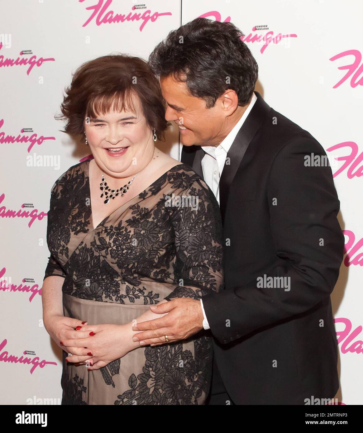 Susan Boyle performs with Donny Osmond at the Donny and Marie Show ...