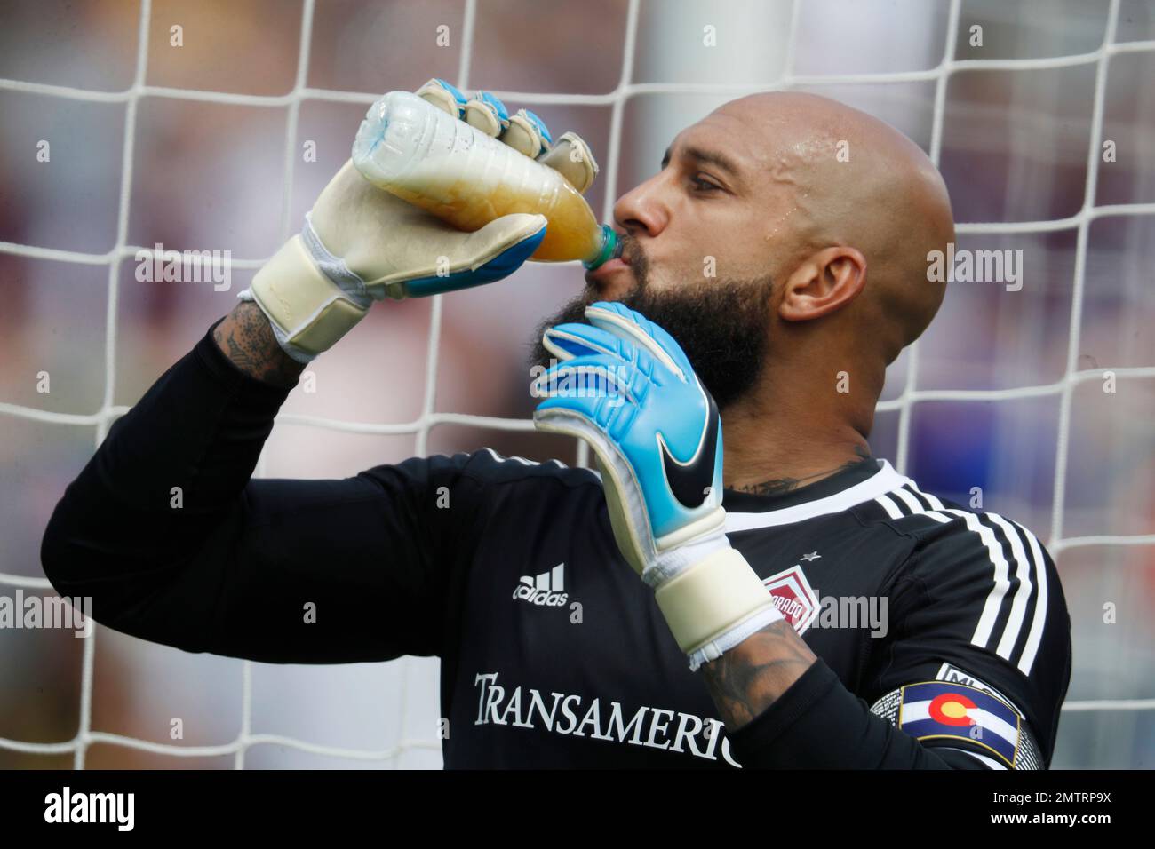 Colorado Rapids goalkeeper Tim Howard drinks before facing the San Jose ...