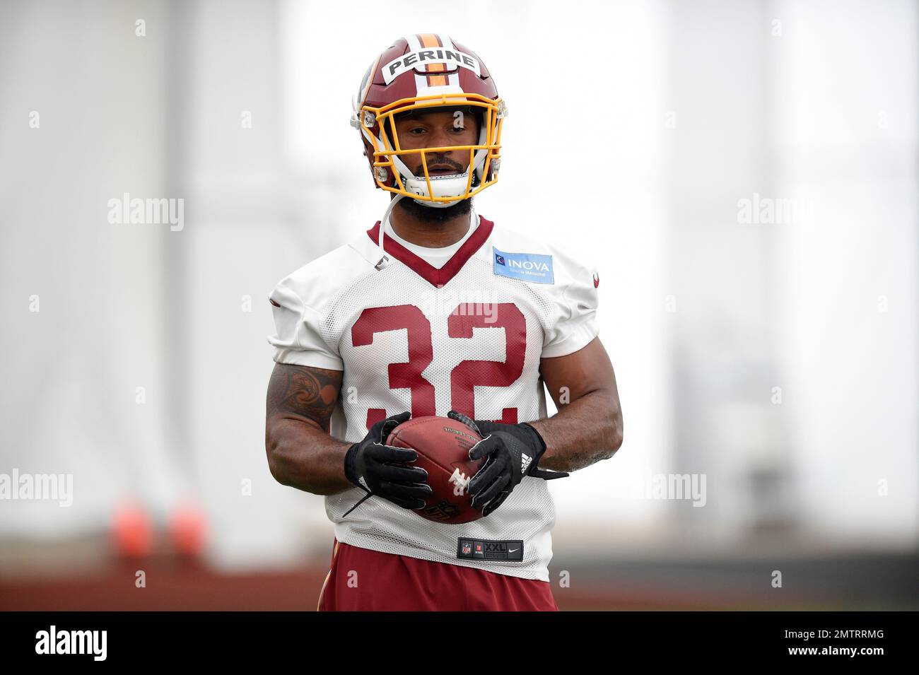 Washington Redskins running back Samaje Perine (32) looks on during NFL ...
