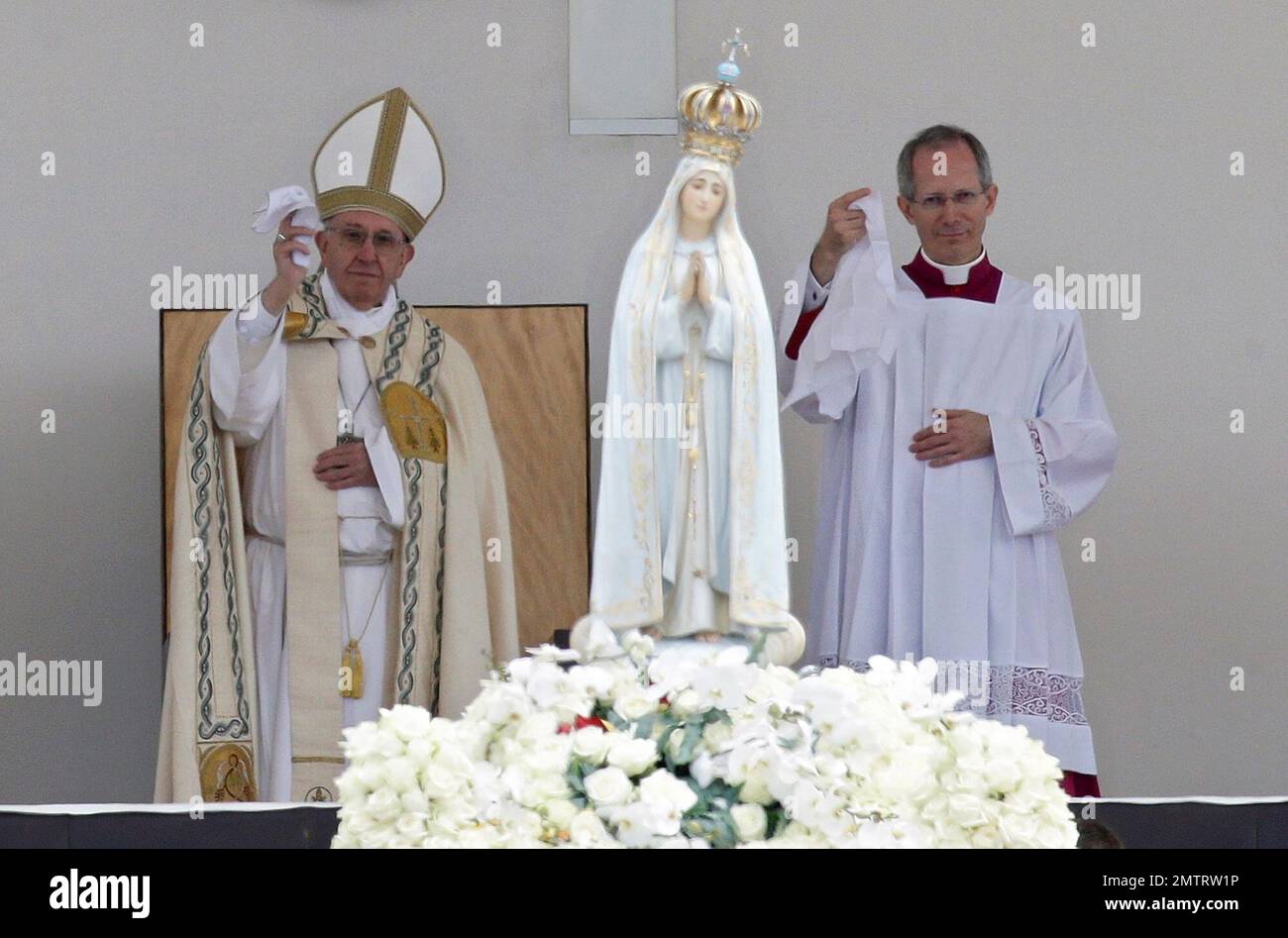 Pope Francis, left, and Master of Pontifical Liturgical Celebrations ...