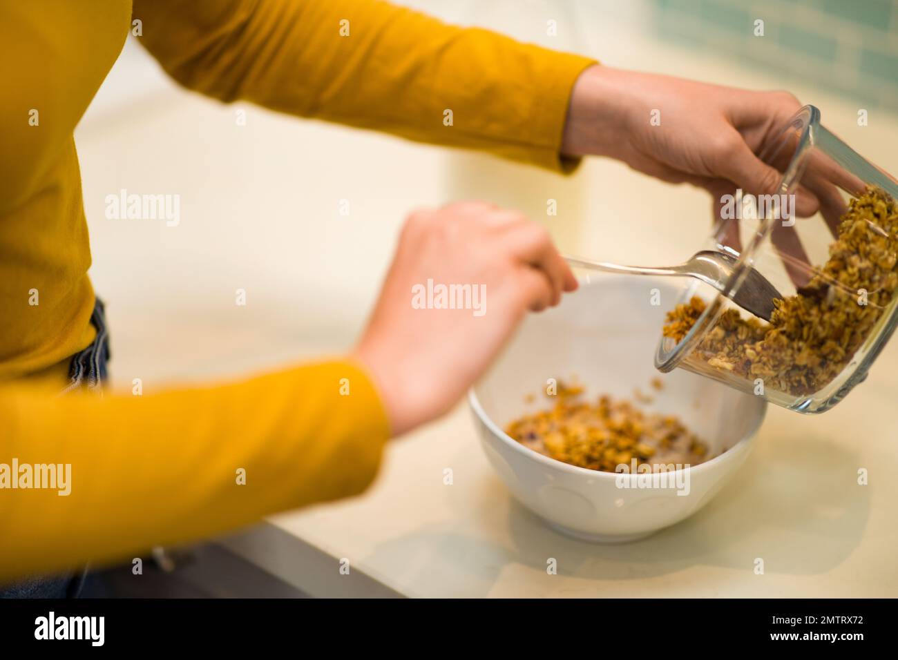 Female hands tasty oatmeal hi-res stock photography and images - Alamy