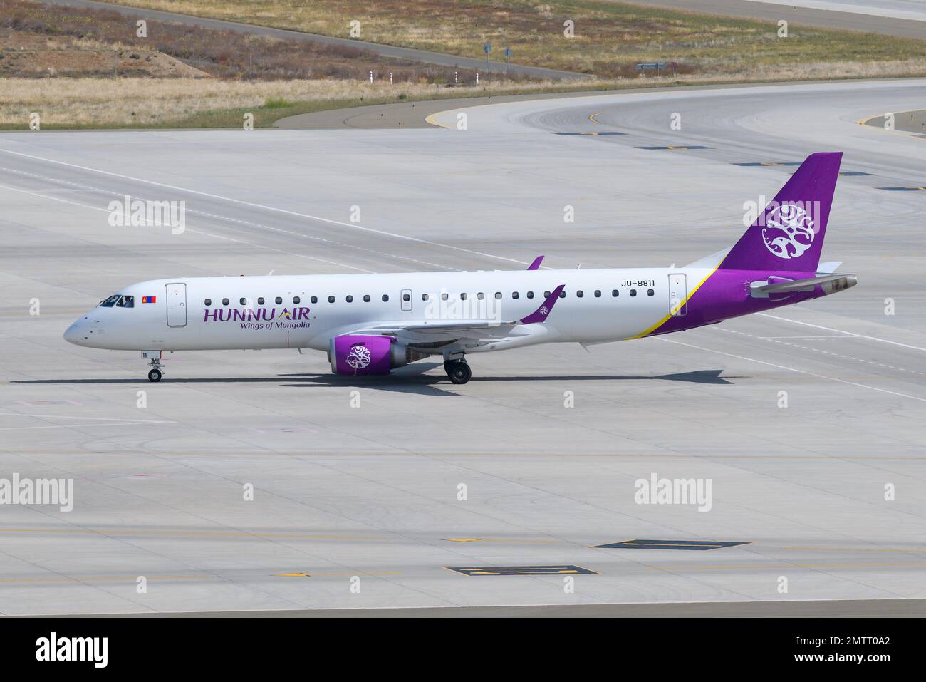 Hunnu air e190 hi-res stock photography and images - Alamy