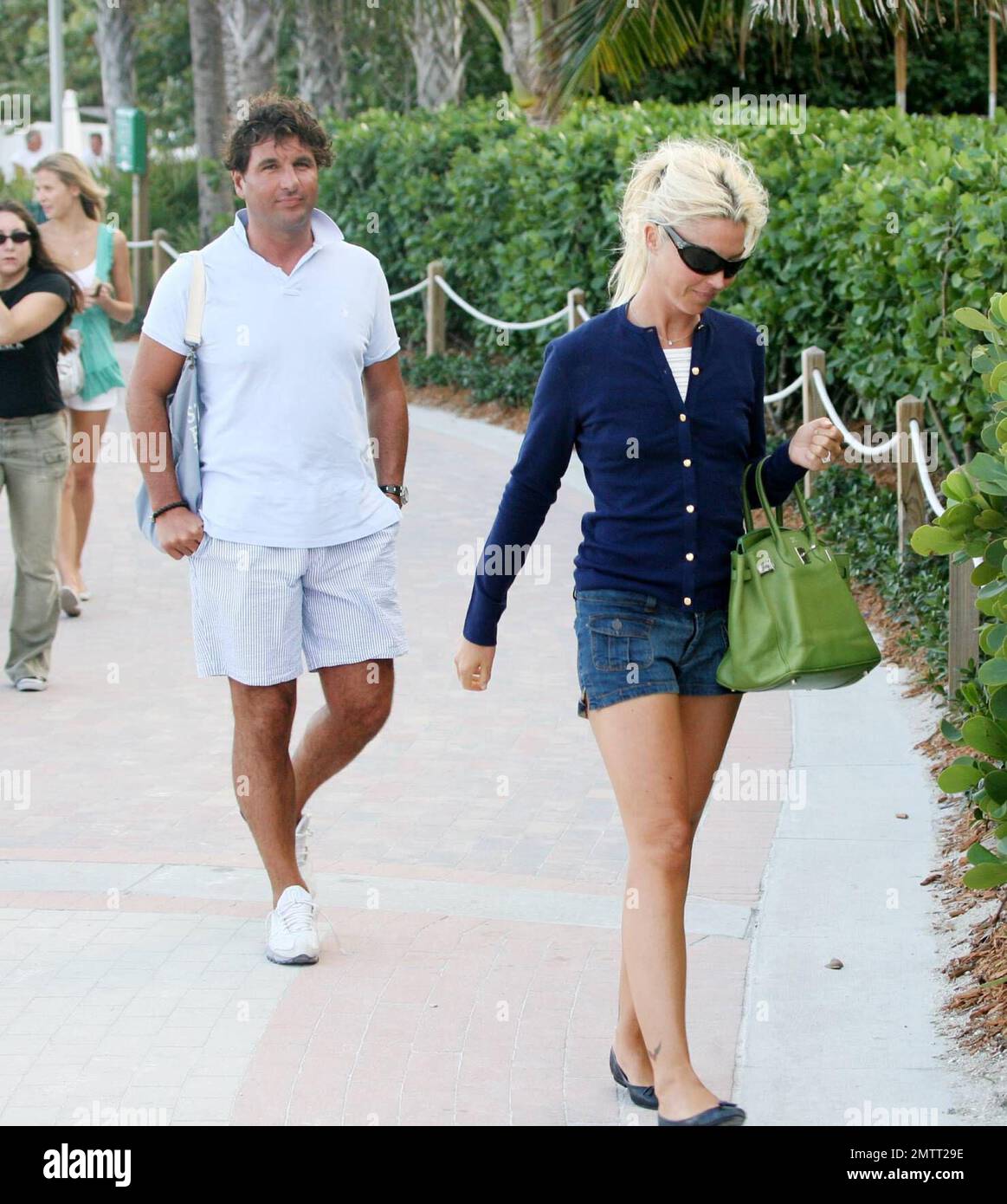 UK socialite Tamara Beckwith and fiance Italian construction heir ...