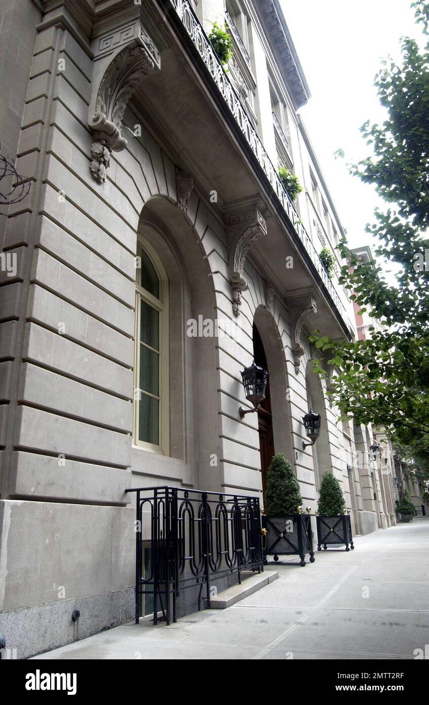 Kitchen maids quarters hi-res stock photography and images - Alamy