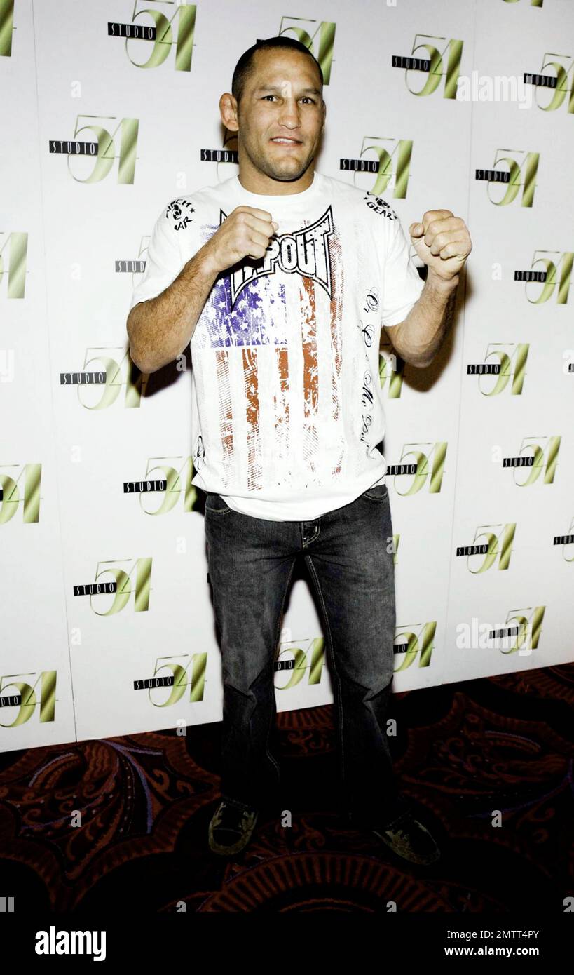 Olympic wrestler and Strikeforce mixed martial artist Dan Henderson ...