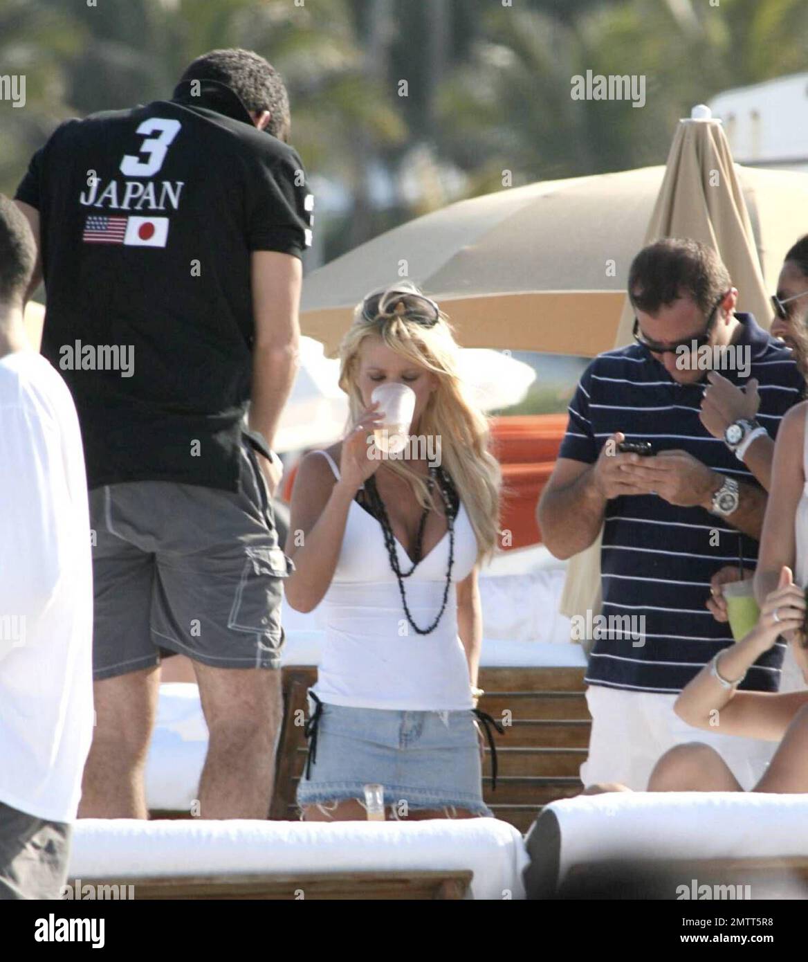 Exclusive!! Tara Reid keeps her nose clean as she parties beachside ...