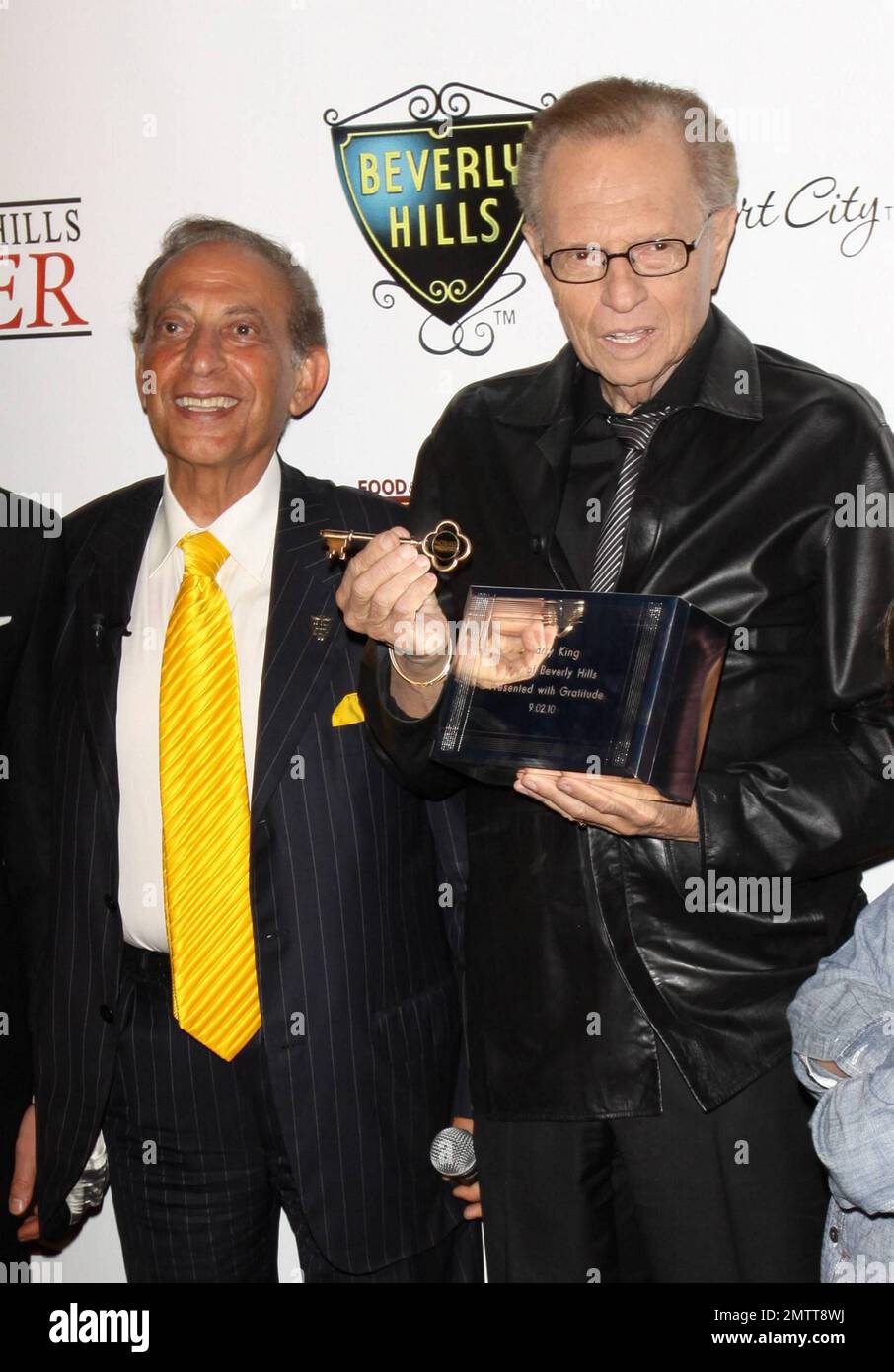Mayor Jamshid 'Jimmy' Delshad and Larry King poses on the red carpet at ...