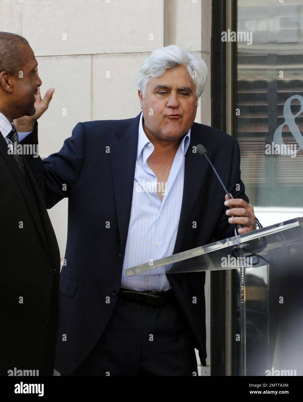 Tavis smiley and jay leno hi-res stock photography and images - Alamy