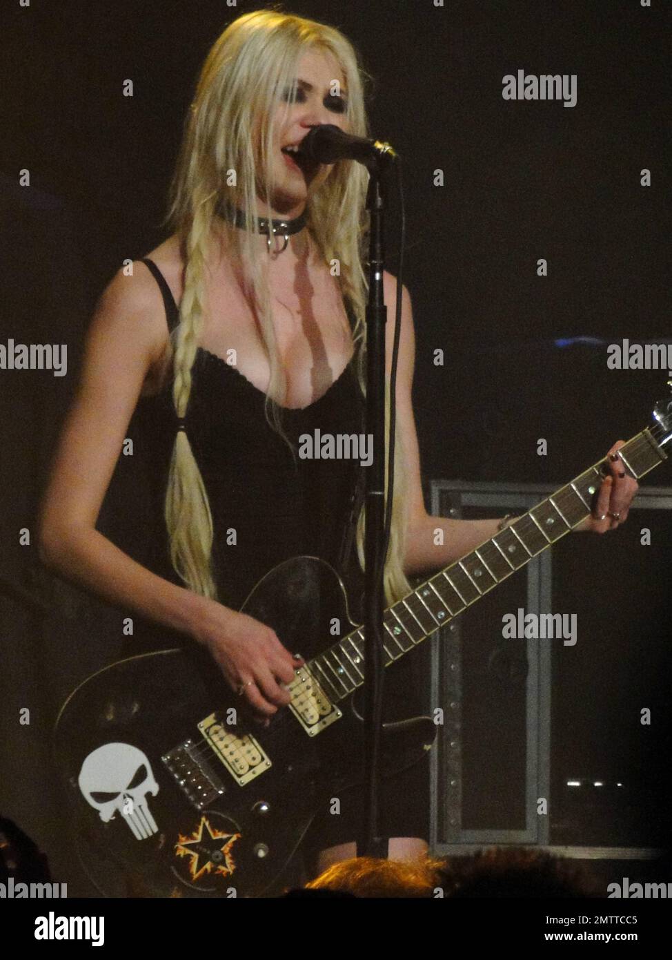 Taylor Momsen performs with her band the 'Pretty Reckless' at the ...