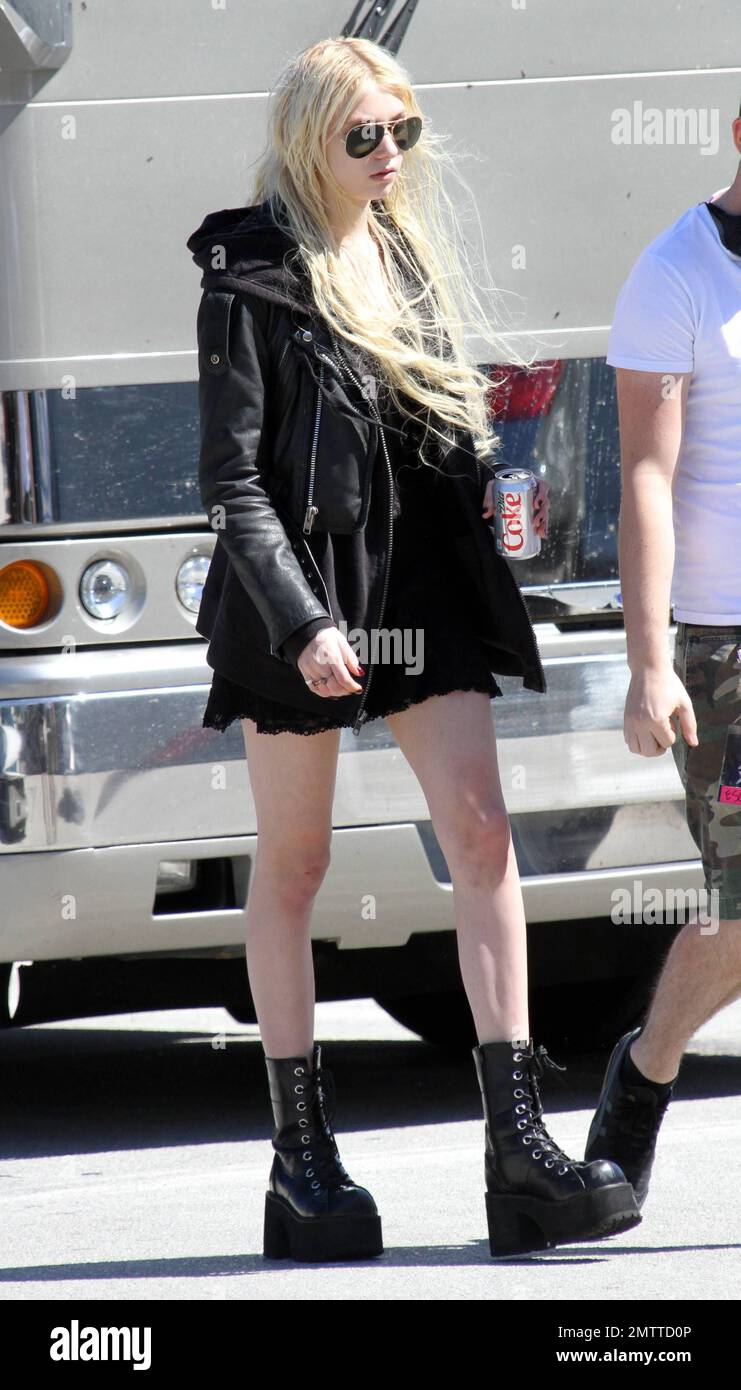 Actress turned Rock star, Taylor Momsen, arrives for sound check at the ...