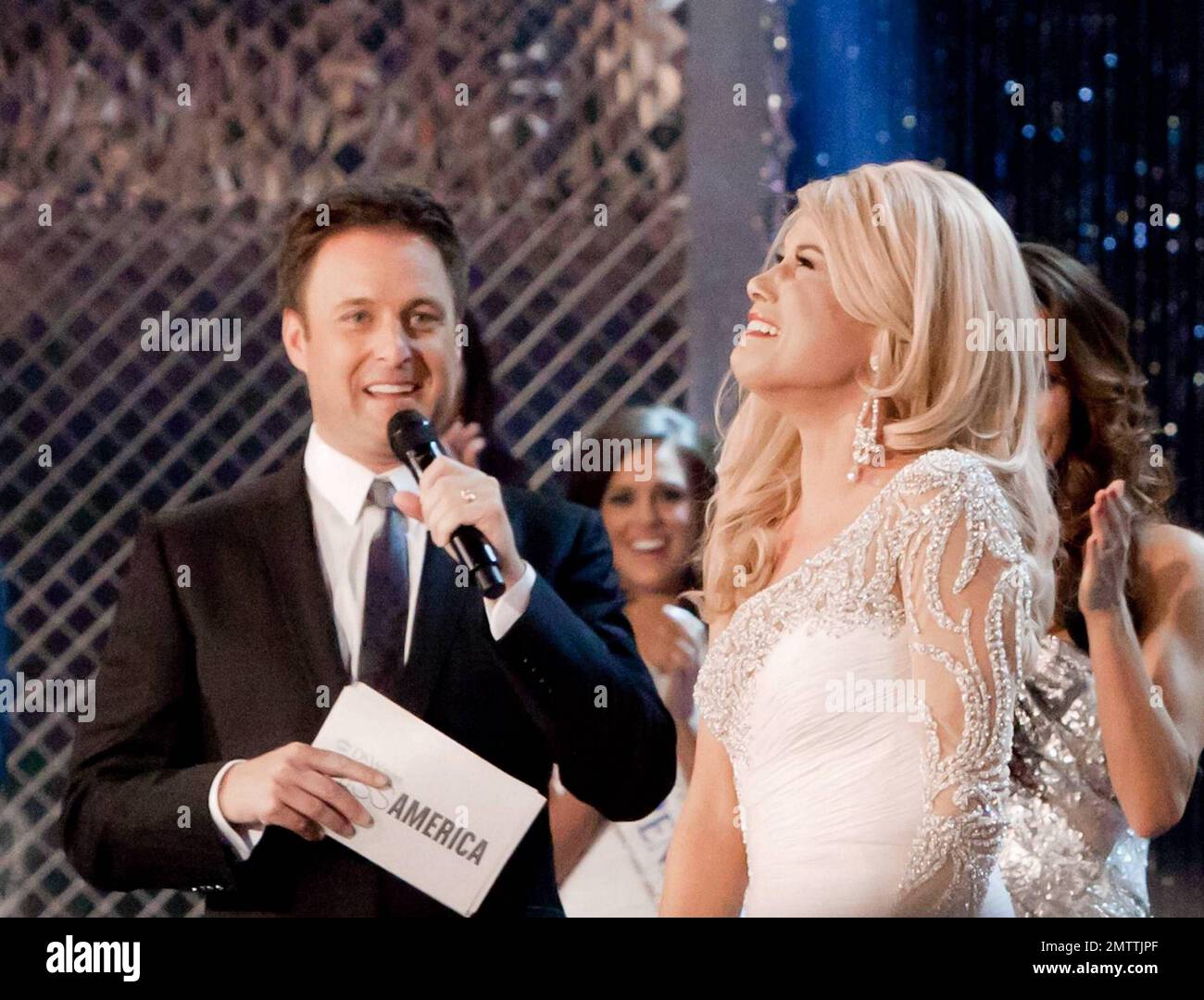 Teresa Scanlan, Miss Nebraska, wins the 2011 Miss America pageant held ...