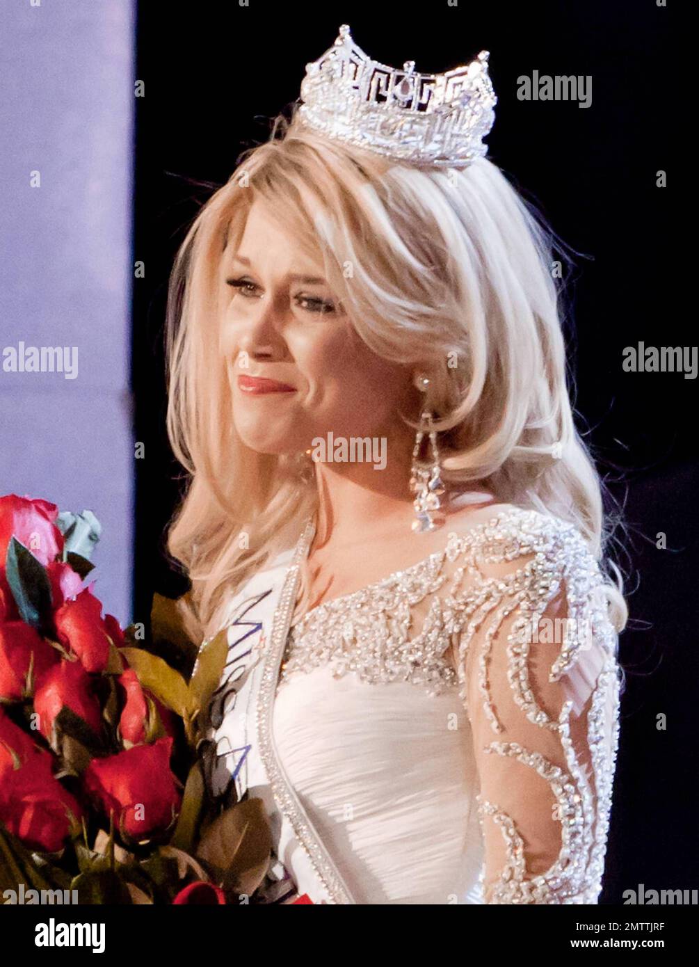 Teresa Scanlan, Miss Nebraska, wins the 2011 Miss America pageant held ...