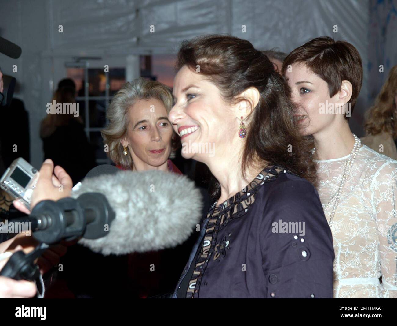 Debra winger urban cowboy hi-res stock photography and images - Alamy