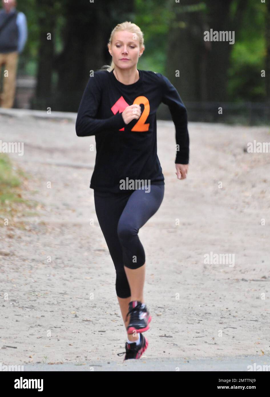 Gwyneth Paltrow and Mark Ruffalo film scenes on the set of their new ...