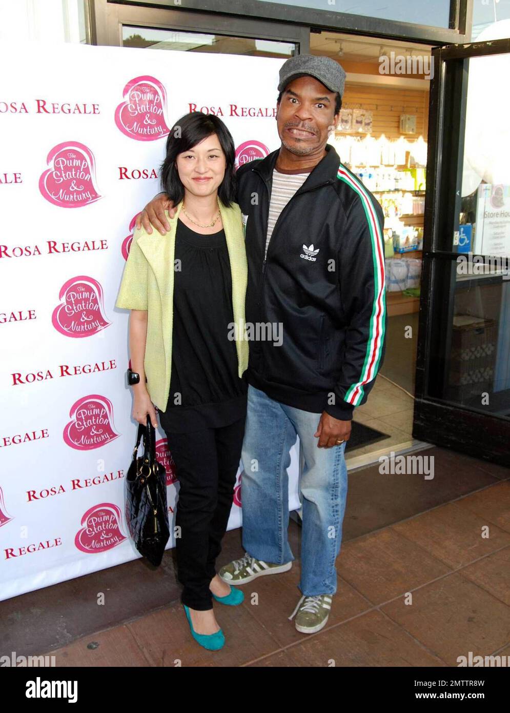 Funnyman David Allen Grier and wife Christine Y. Kim arriving at The ...