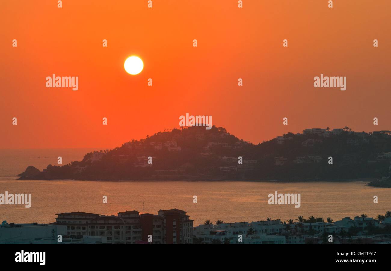 Manzanillo skyline hi-res stock photography and images - Alamy