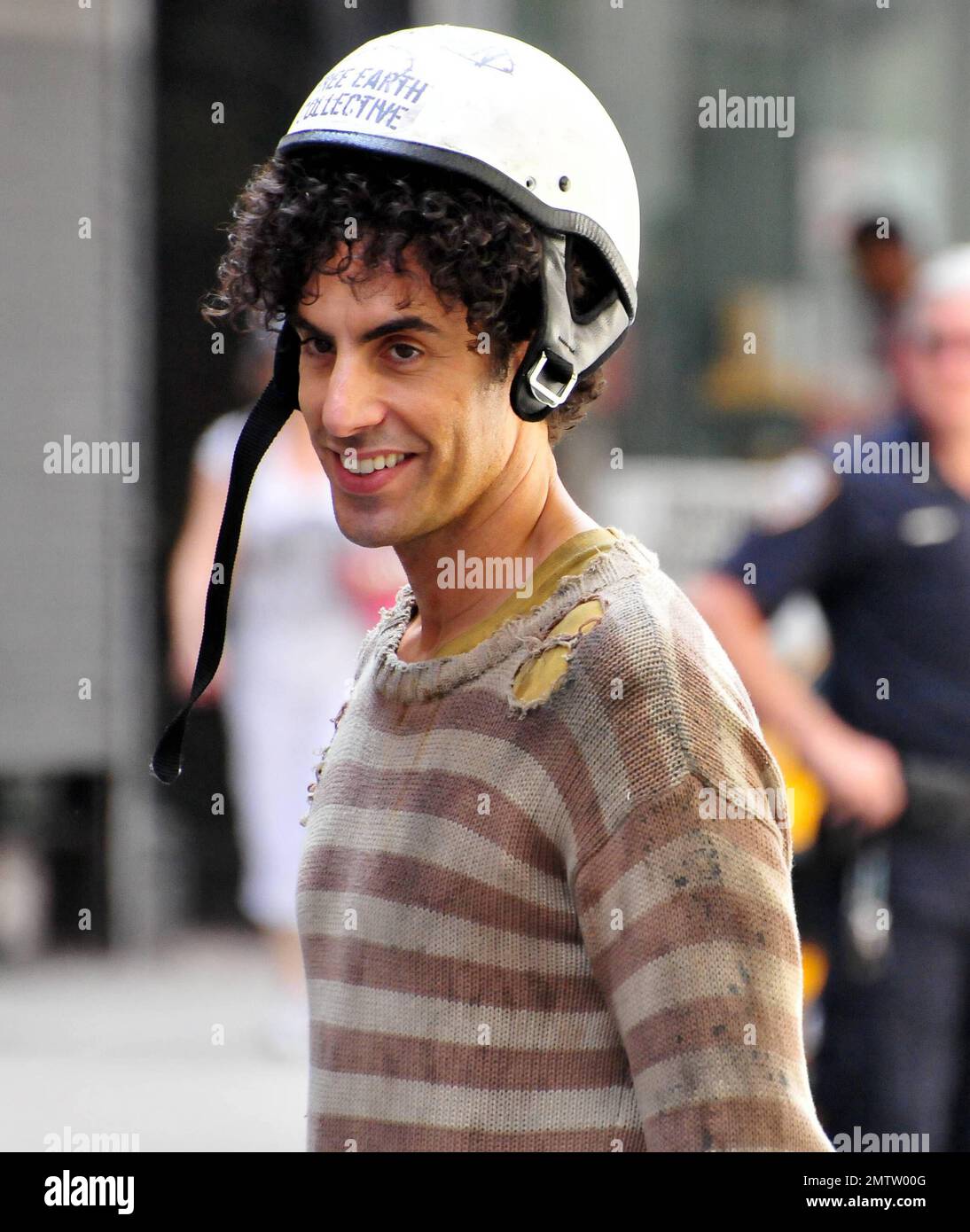 Sasha Baron Cohen and Anna Faris film scenes for their new movie "The ...
