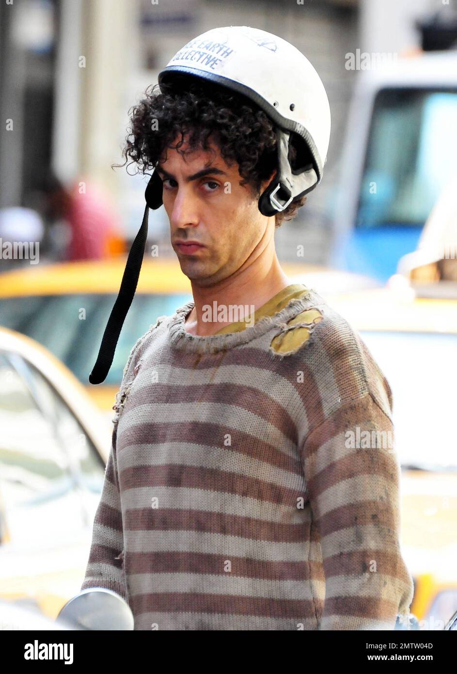 Sasha Baron Cohen and Anna Faris film scenes for their new movie "The ...