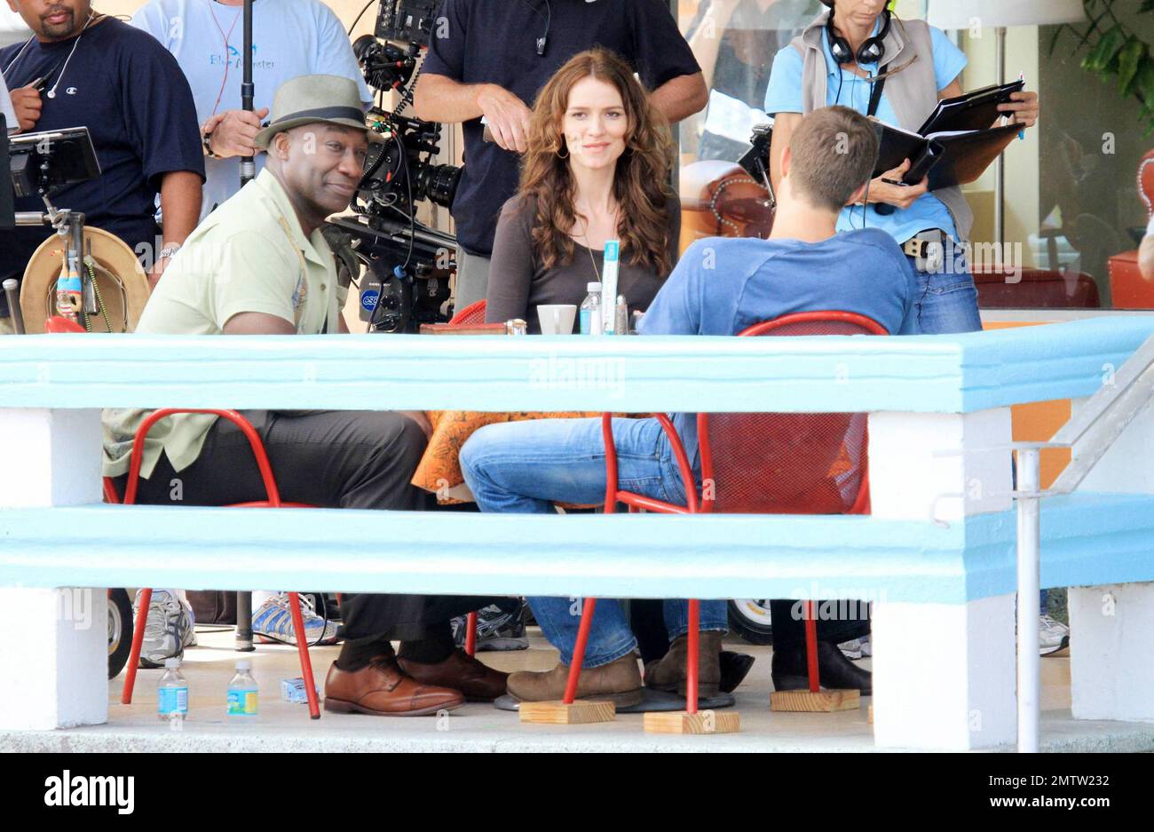 Michael Clarke Duncan, Saffron Burrows and Geoff Stults film scenes on ...