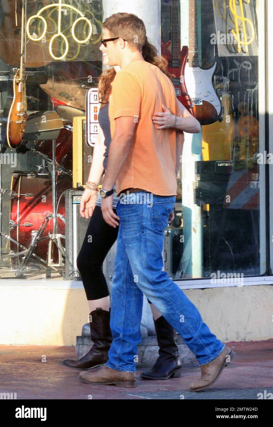 Shooting on location Michael Clarke Duncan, Saffron Burrows and Geoff ...