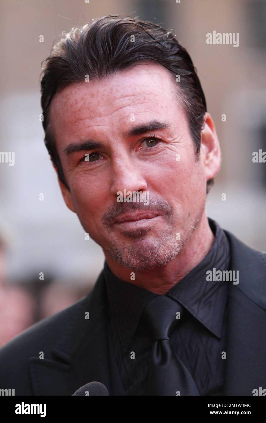 Gary Stretch walks the red carpet at the world premiere of "The Heavy ...