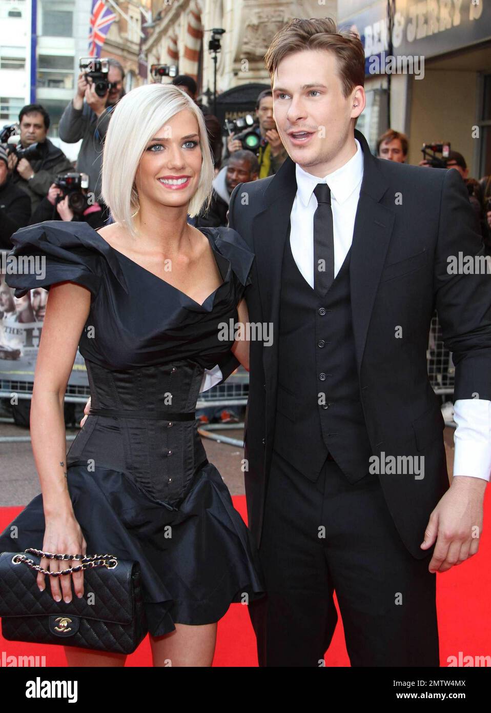 Lee Ryan and girlfriend Samantha Miller walk the red carpet at the ...