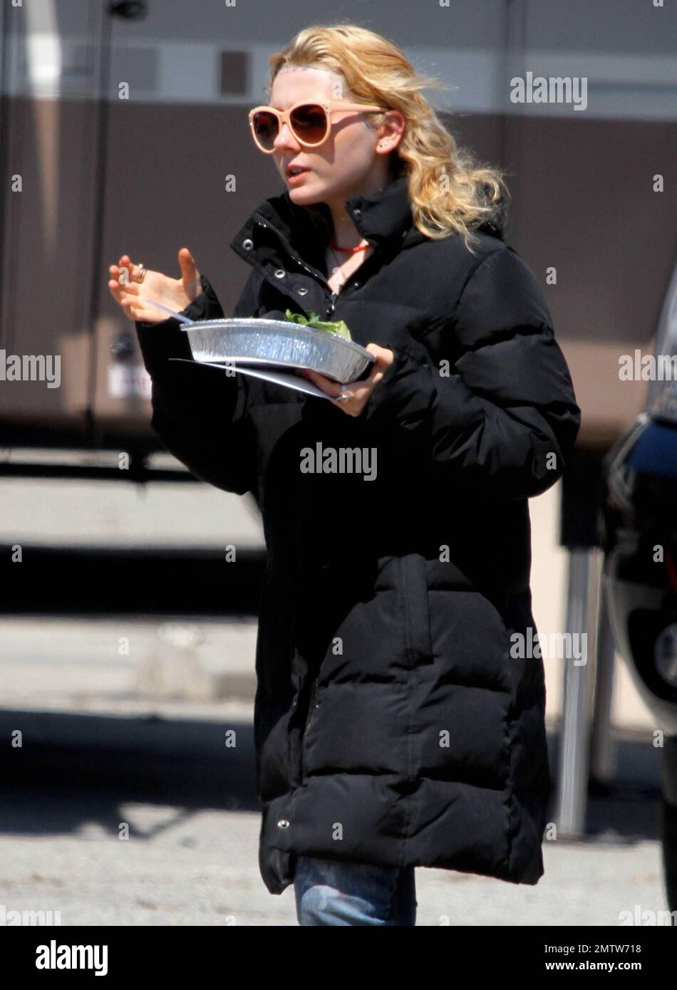 Abigail Breslin on the set of her new film, 'The Hive,' in Los Angeles ...
