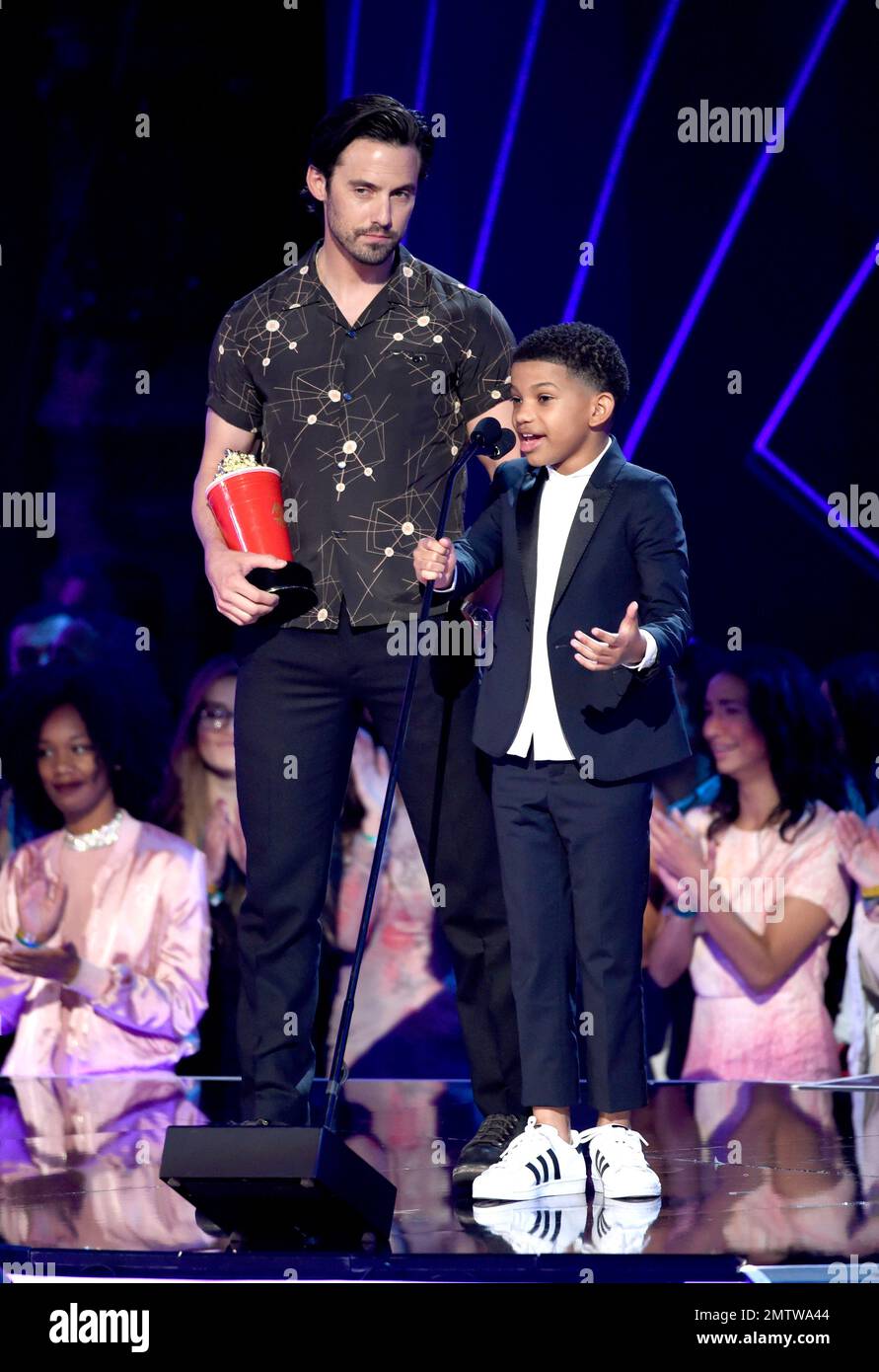 Milo Ventimiglia, left, and Lonnie Chavis accept the tearjerker award ...