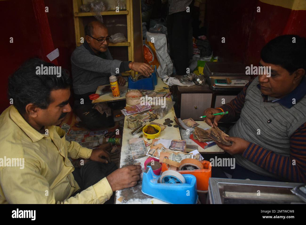 Indian goldsmith hi-res stock photography and images - Alamy