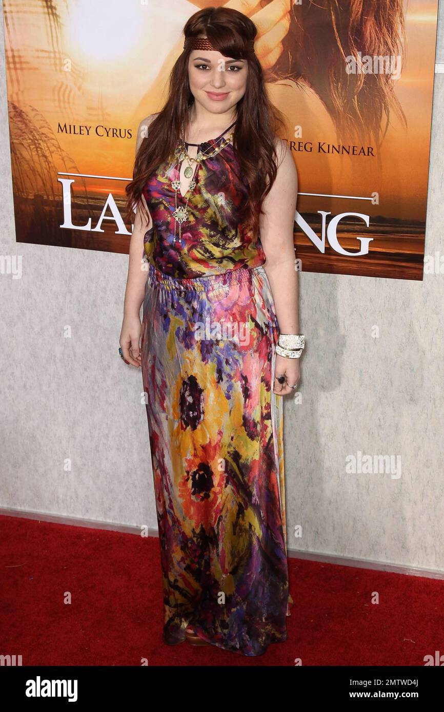Jennifer Stone arrives to the Los Angeles premiere of "The Last Song ...