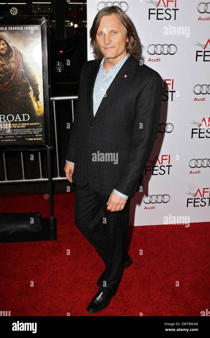 Viggo Mortensen at the Gala Screening of The Road at the AFI Fest ...
