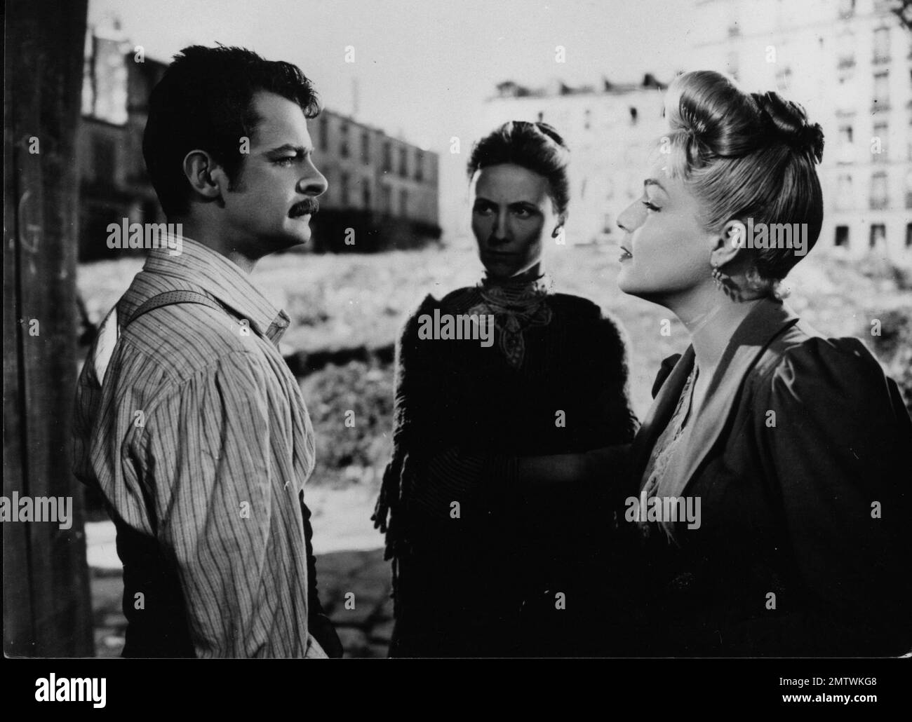 Casque d'or Year: 1952 - France Director: Jacques Becker Serge Reggiani ...