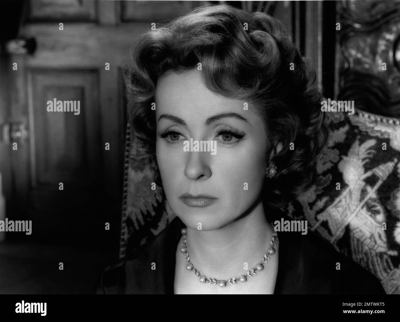 Julien duvivier danielle darrieux hi-res stock photography and images - Alamy