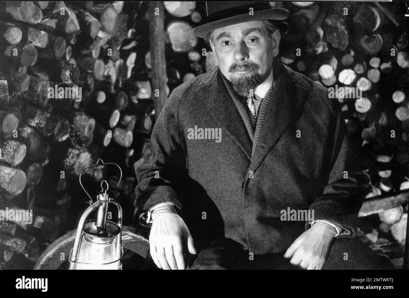 Knock Dr. Knock Year: 1951 - France Jean Brochard Director: Guy Lefranc ...