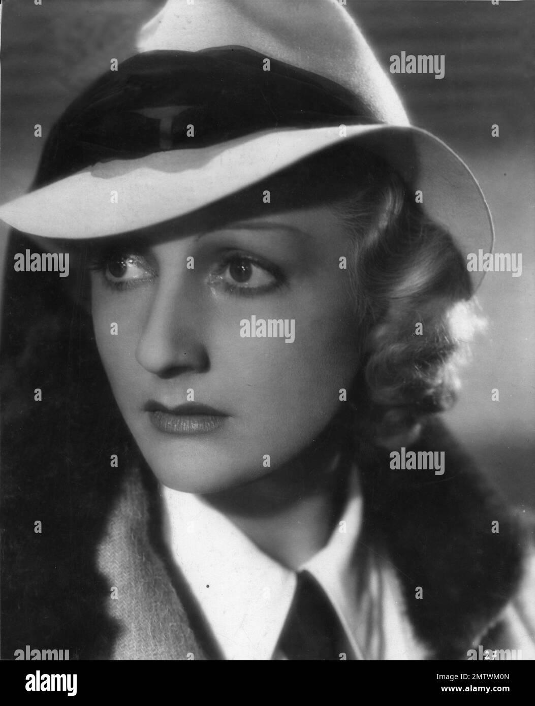 Prison sans barreaux year hi-res stock photography and images - Alamy