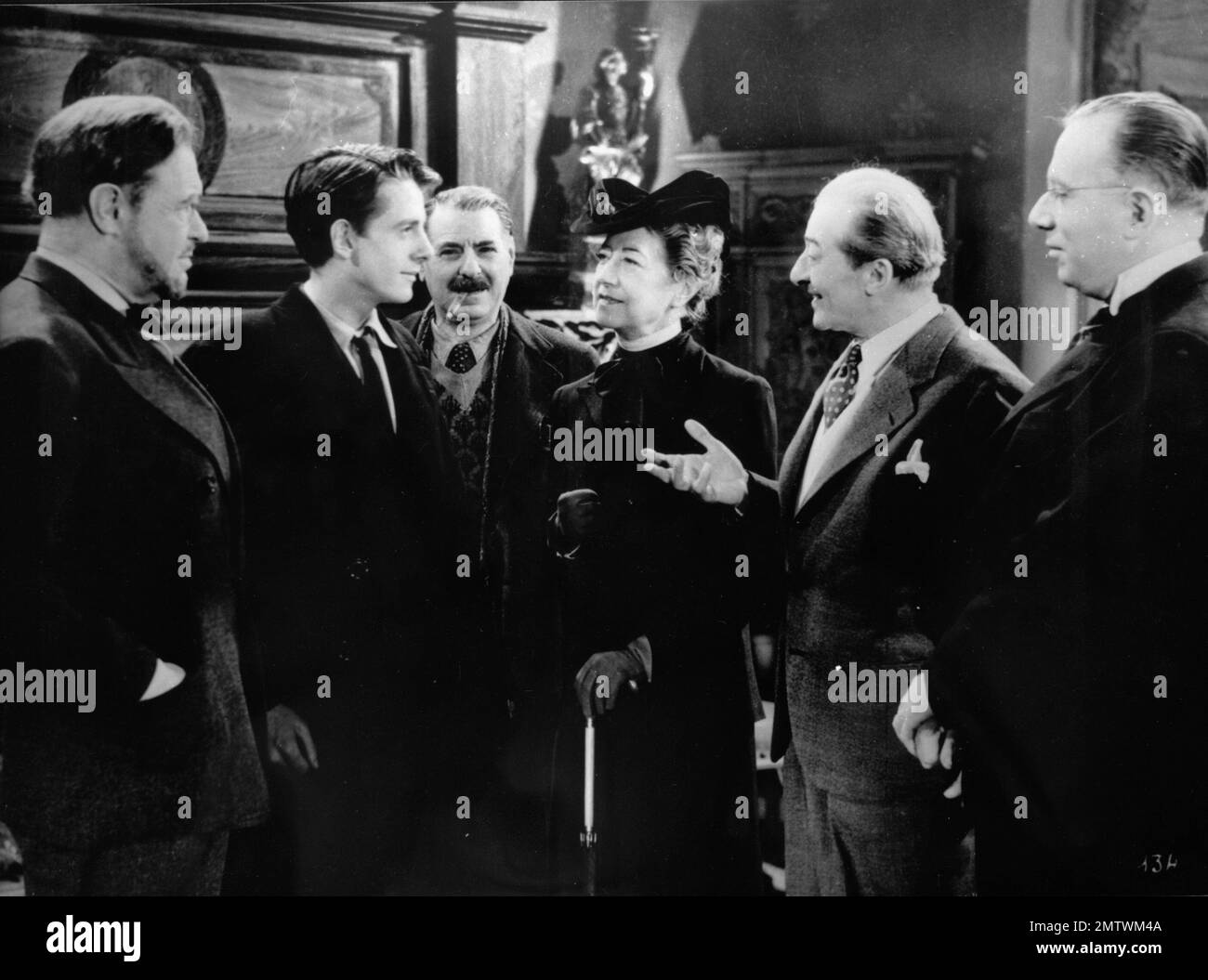 Le Voyageur de la Toussaint Il viaggiatore d'Ognissanti Year: 1943 ...