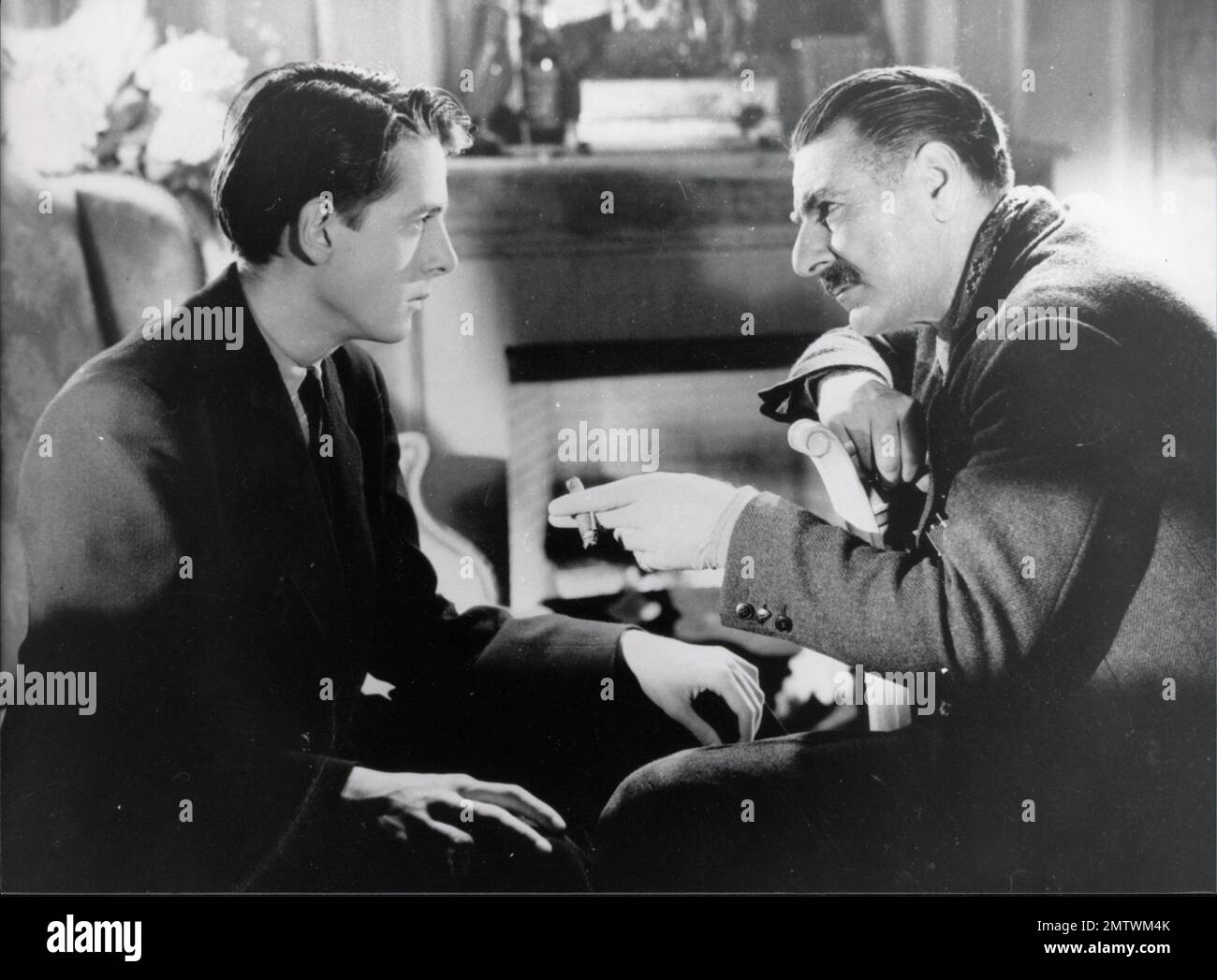 Le Voyageur de la Toussaint Il viaggiatore d'Ognissanti Year: 1943 ...