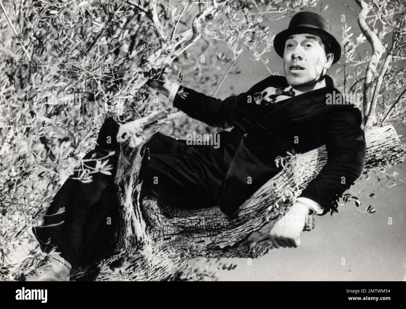 Simplet Year: 1942 - France Fernandel Director : Fernandel, Carlo Rim Stock Photo - Alamy