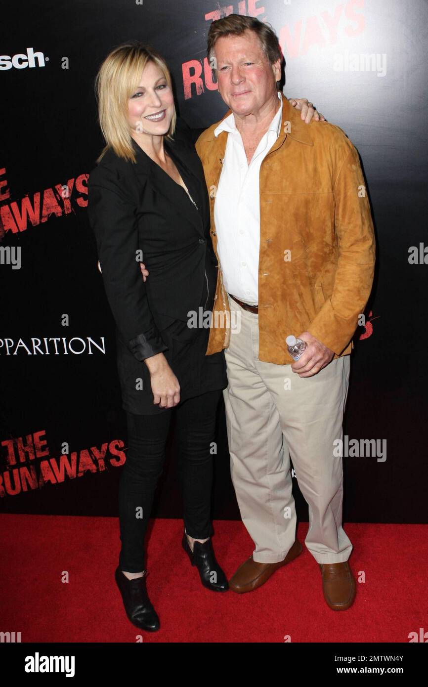 Tatum and Ryan O'Neal walk the red carpet at the premiere of "The ...