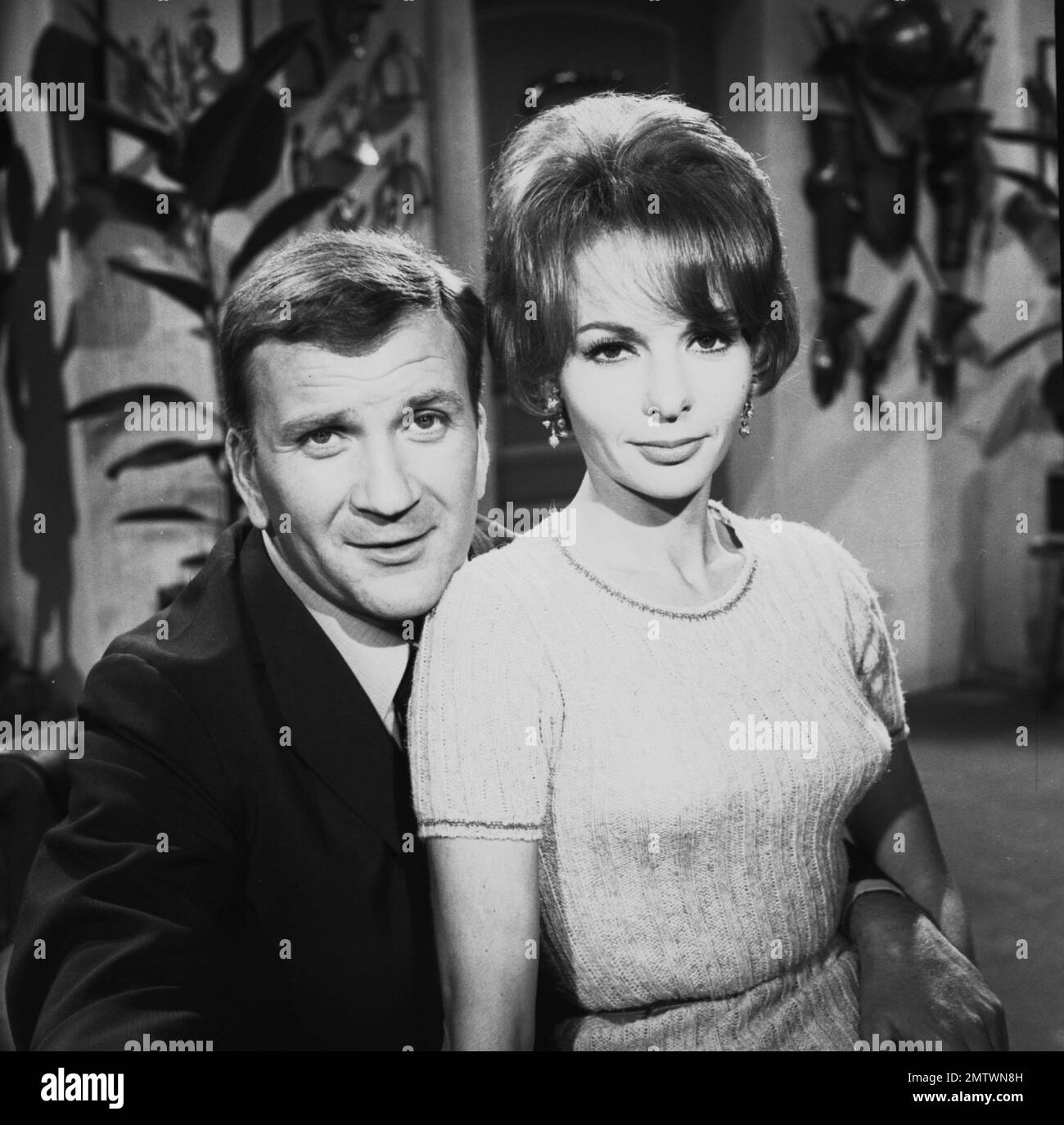 A Couteaux Tirés Year: 1963 - France Pierre Mondy , Françoise Arnoul ...