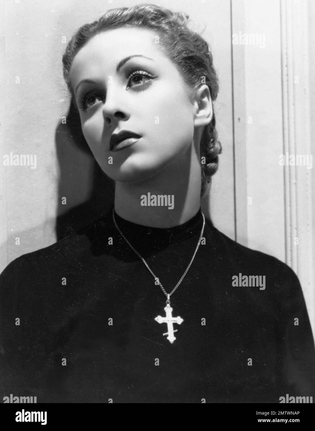 Katia Year: 1938 - France Danielle Darrieux Director: Maurice Tourneur Stock Photo - Alamy