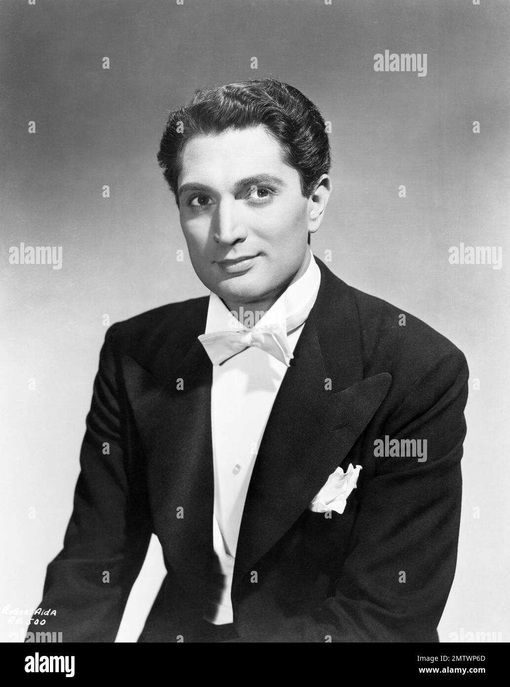 Robert Alda (as George Gershwin) Rhapsody in Blue Director: Irving ...