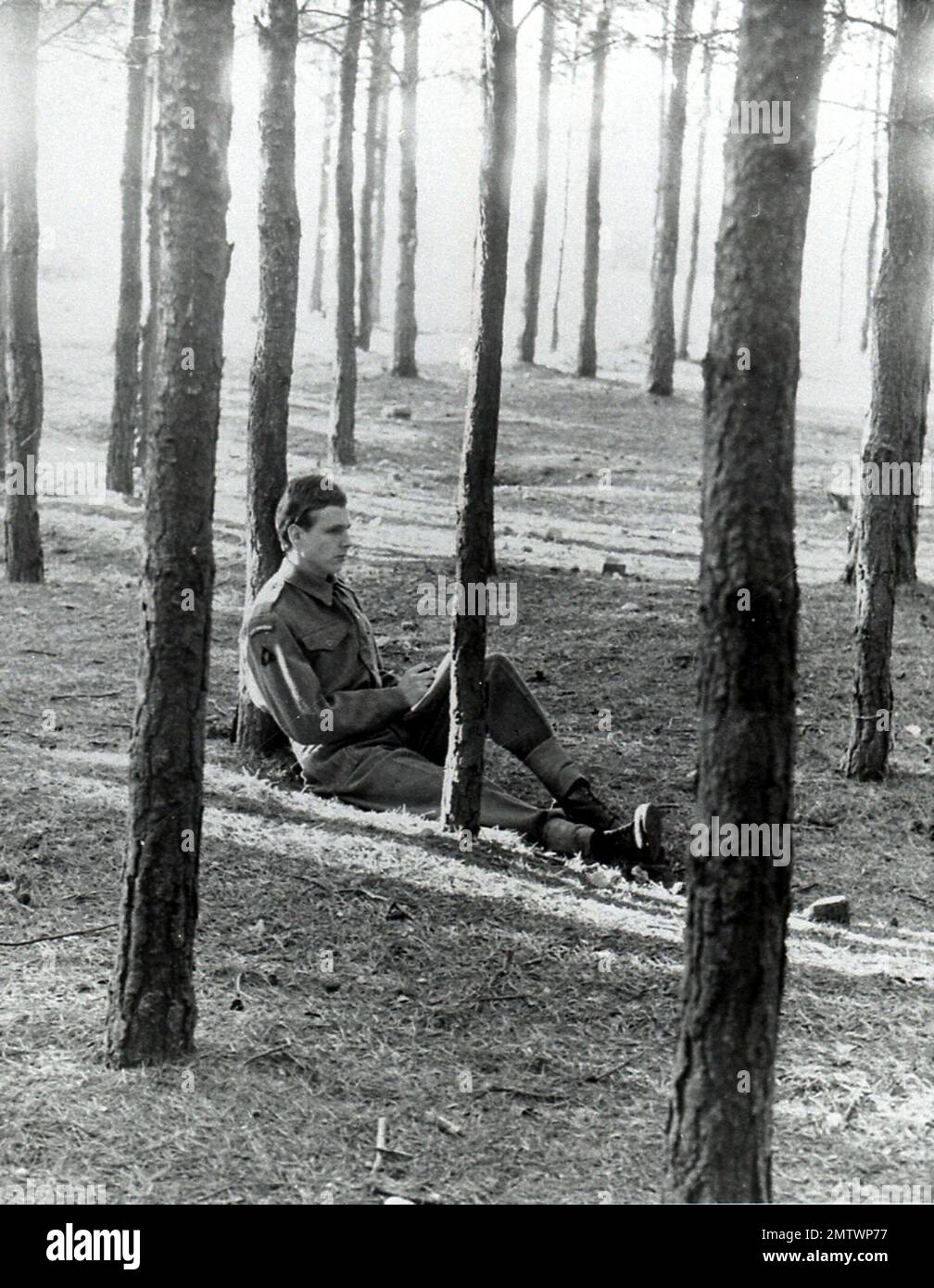 Overlord film 1975 hi-res stock photography and images - Alamy