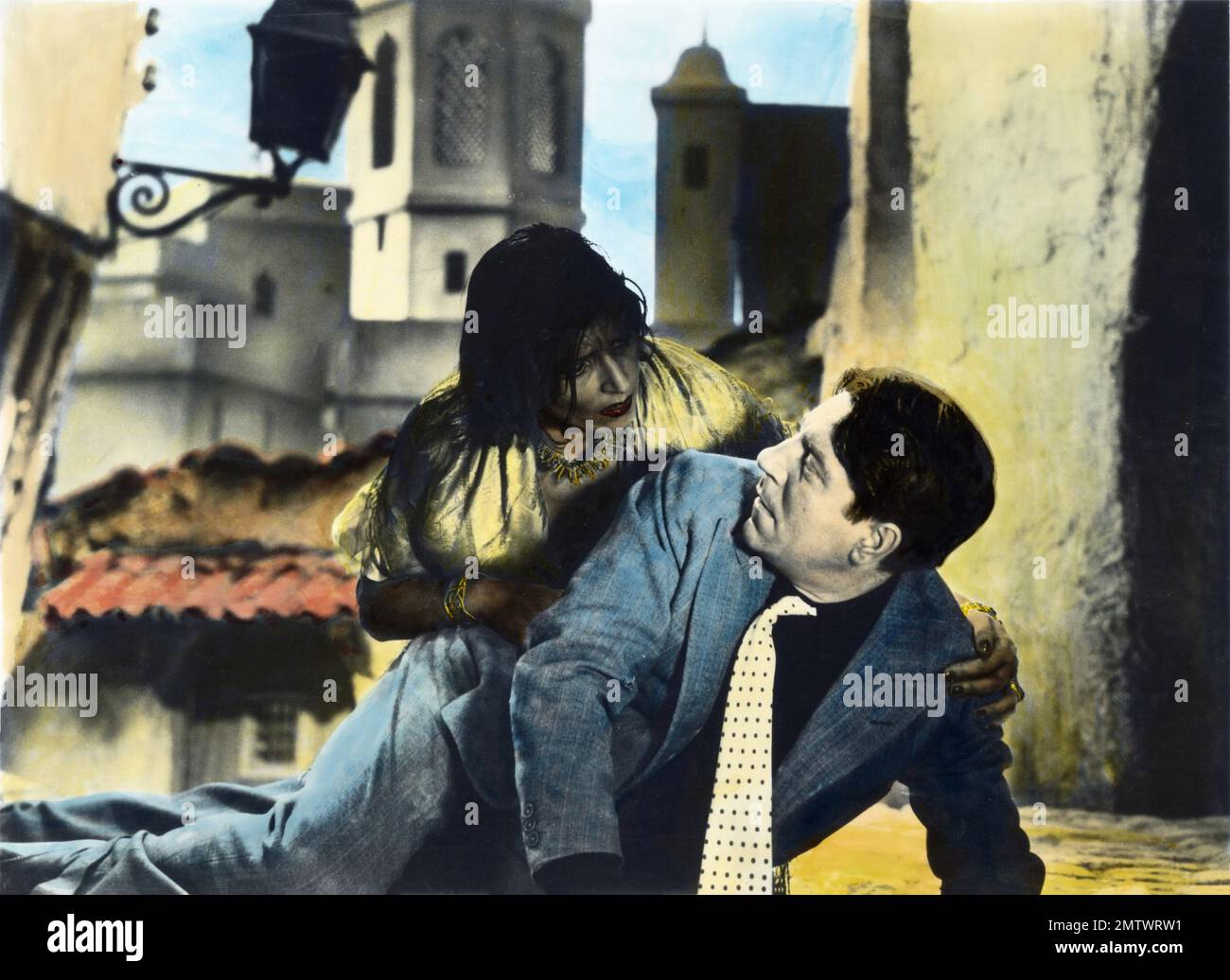 Pépé le Moko Year: 1937 - France Director: Julien Duvivier Line Noro ...