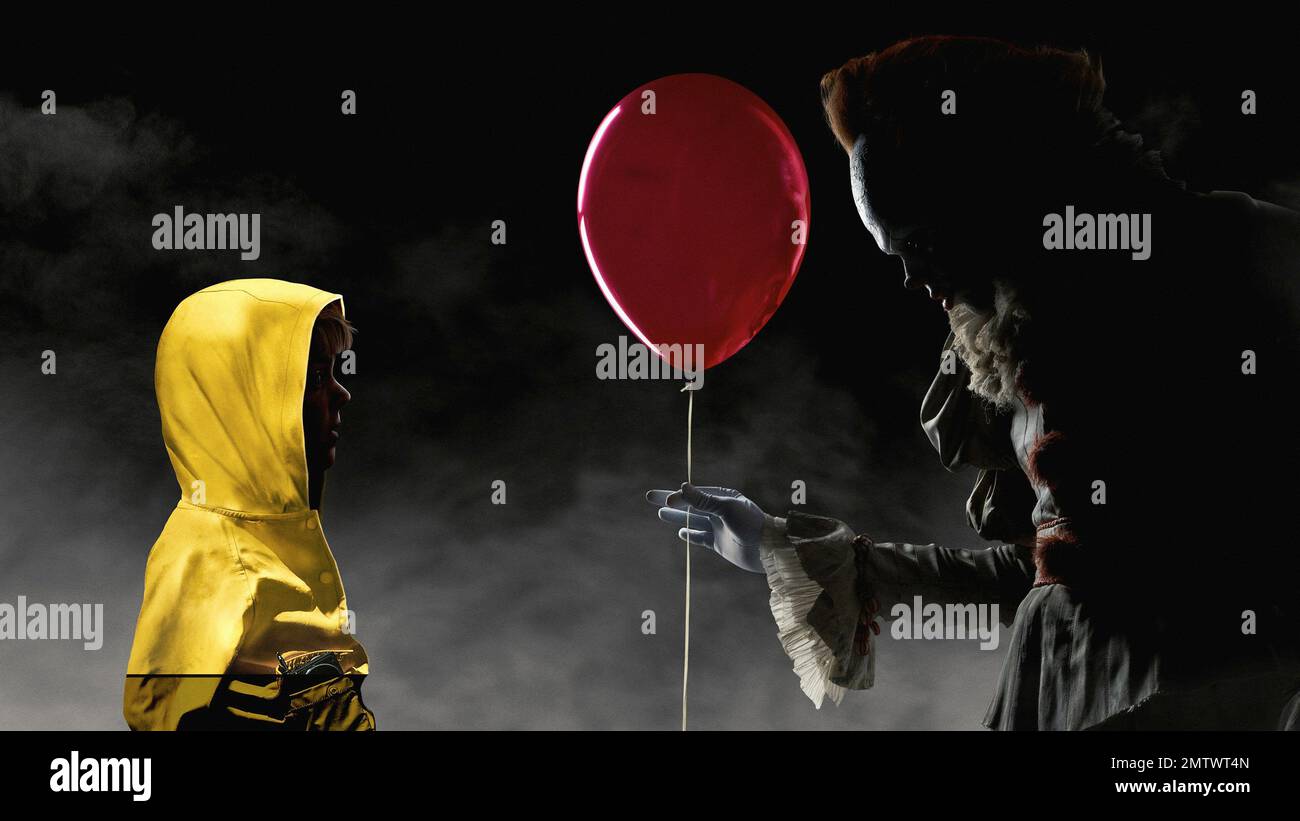 2017 usa director andy muschietti bill skarsgard key art hi-res stock ...